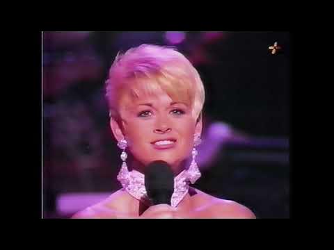 I guess you had to be there - Lorrie Morgan - ACM 1993 - YouTube