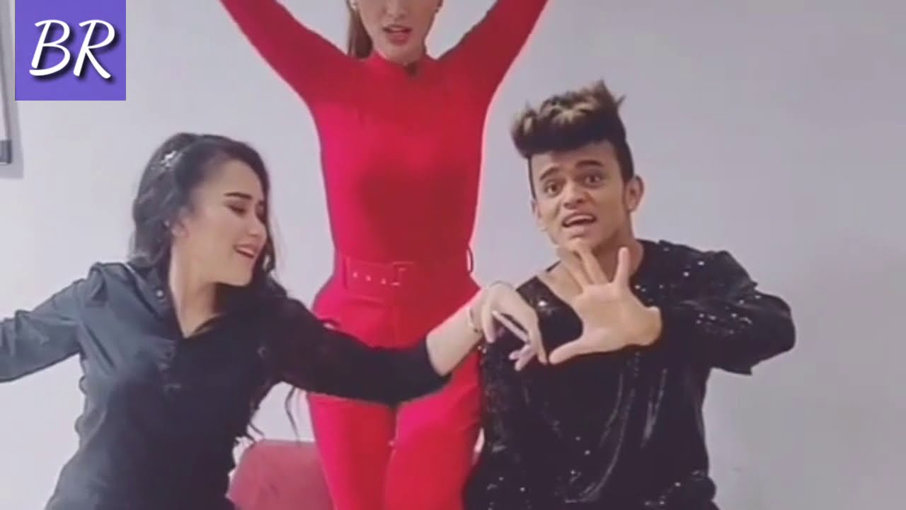 Sanket Gaonkar Performance dance India !!! | Ayu tingting || Zaskia ...
