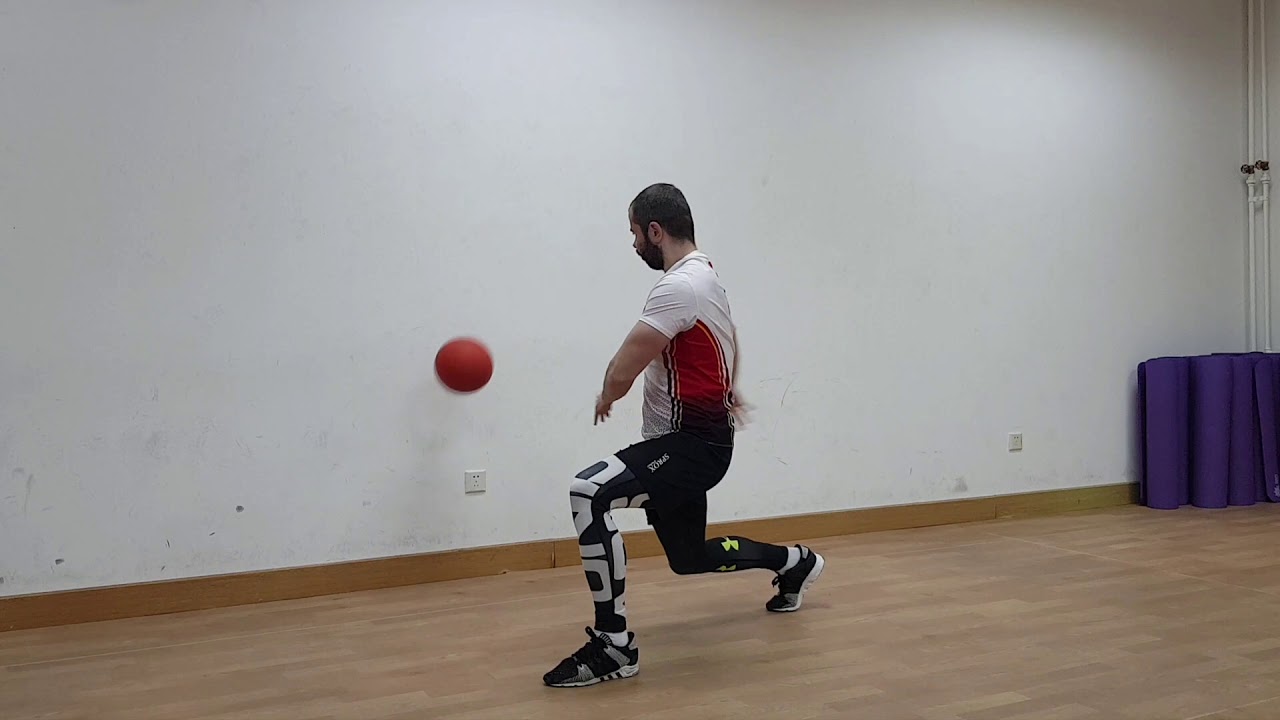 MB Chop Throw Split Squat Lukasz Lojas - YouTube