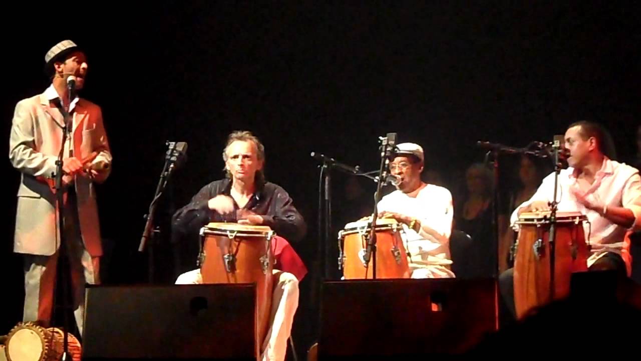 Mario Jauregui 'Aspirina' - Urban Voices - YouTube