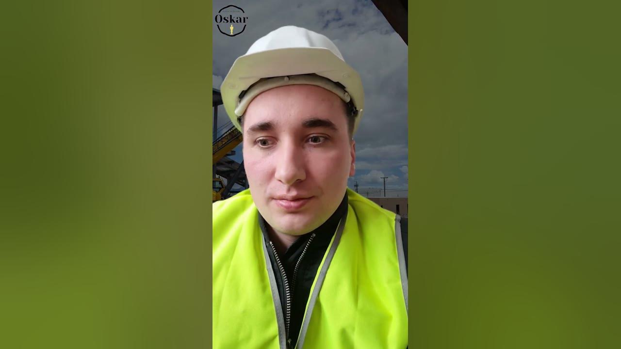 Прораб на стройке 😭 - YouTube