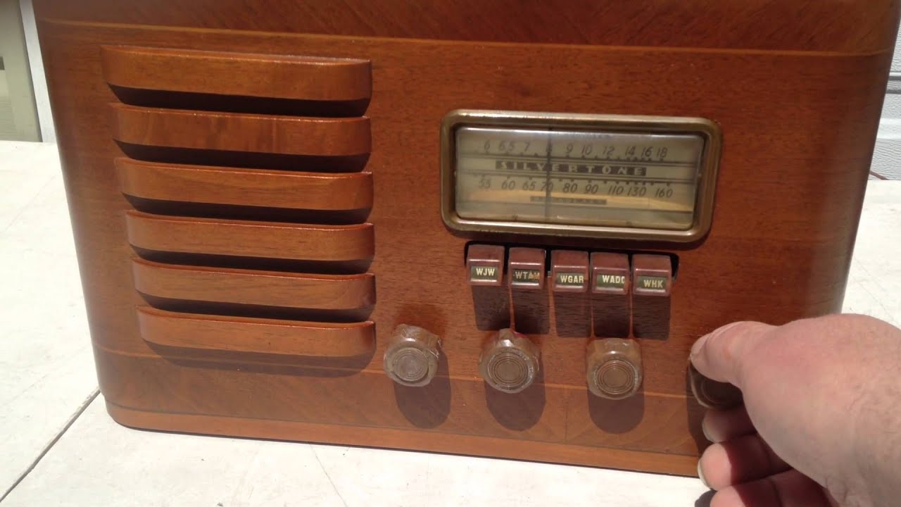 Vintage Antique Old Wood Table Top Tube Radio Silvertone model 6421 ...