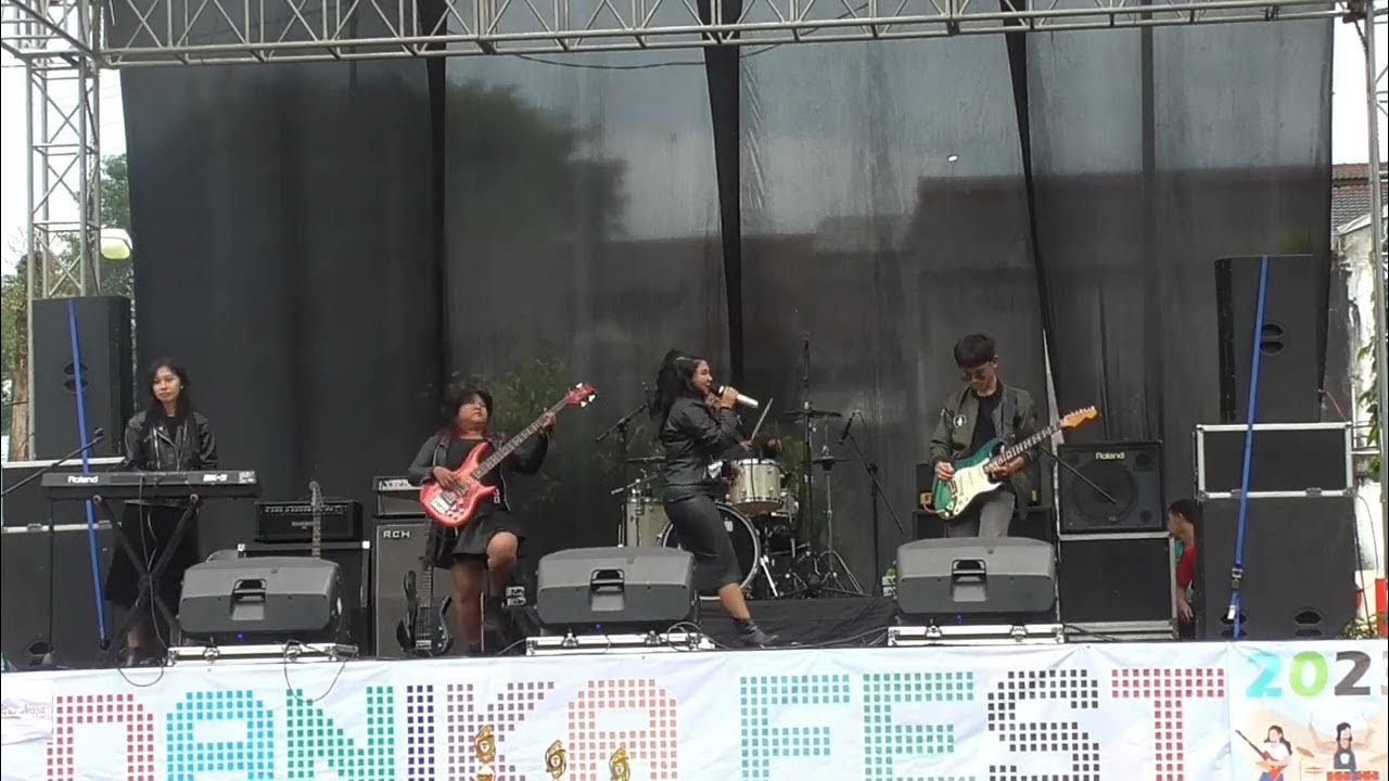 KEMELUT versi d'Absolute Band (cover Krakatau Band) - Juara 1 Danika Fest Salatiga - YouTube