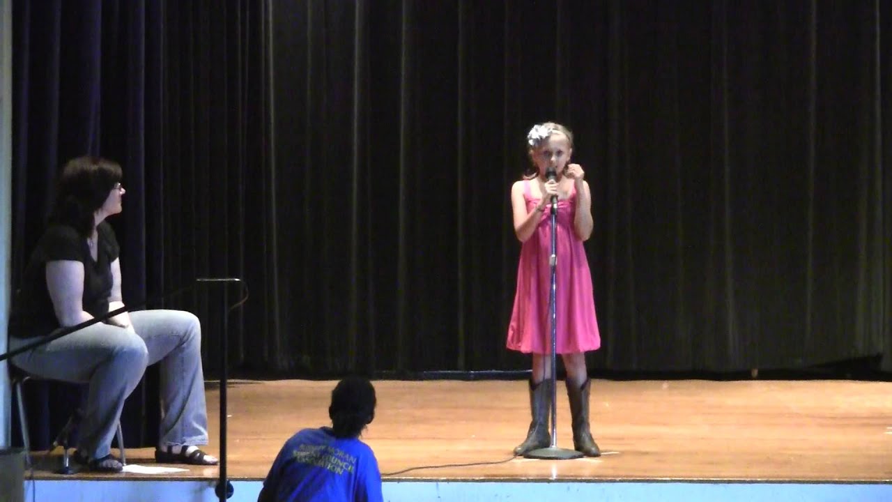 Lydia singing "Our Song" by T. Swift - YouTube