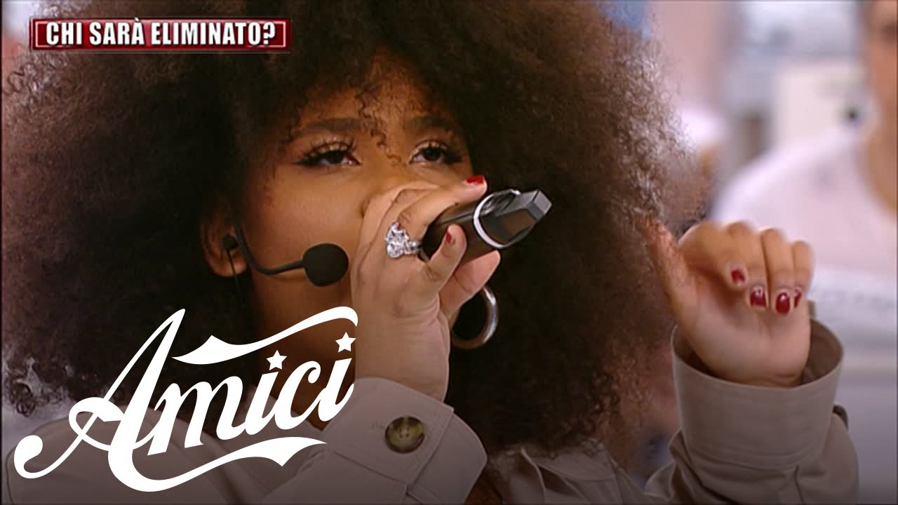 Amici 21 - Aisha - Luna piena - YouTube