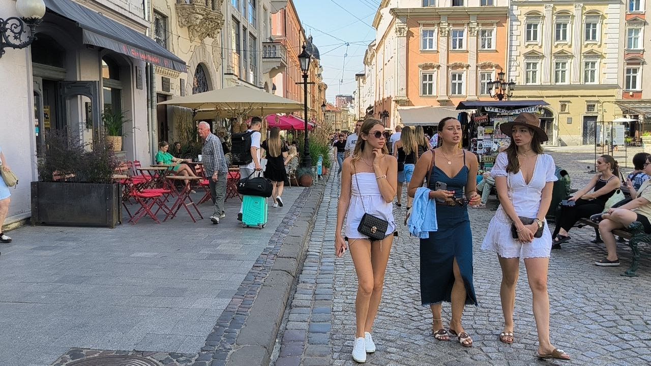 Львів 2023 спека у Львові Галицька Площа Ринок Lviv 2023 Youtube