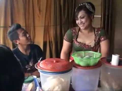 Dalang Poer Ft  Santi  -  Warung Ayu Official Music Video