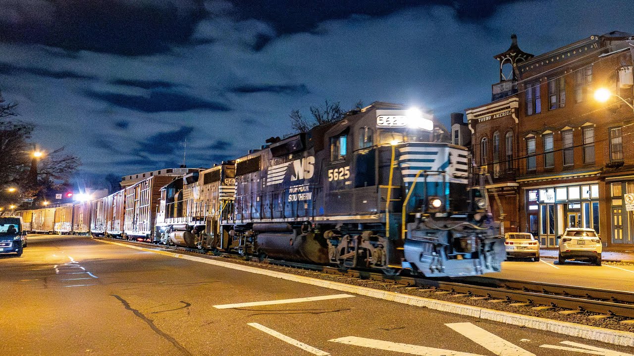 Full HD 60FPS: Conrail CA-29 on the NJ Transit RiverLINE with two ...