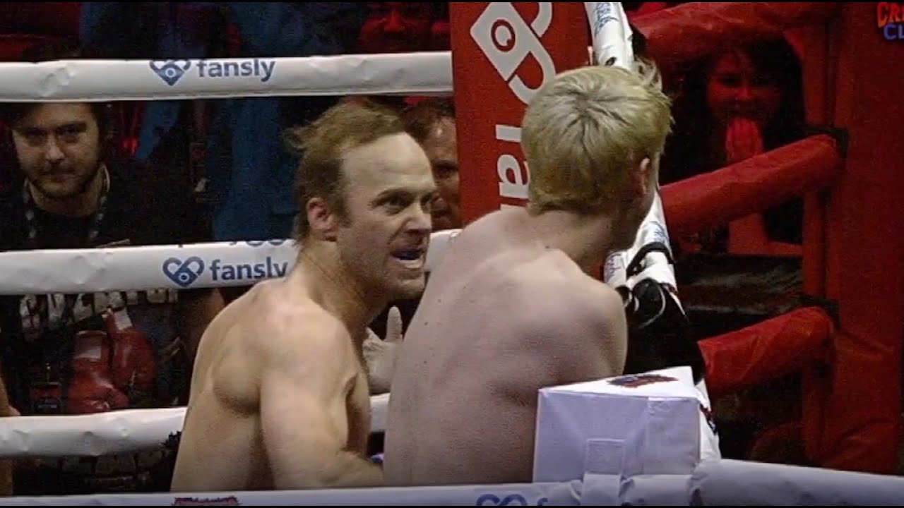 Dad Vs Matt Watson - FULL FIGHT + intros (Creator Clash) - YouTube