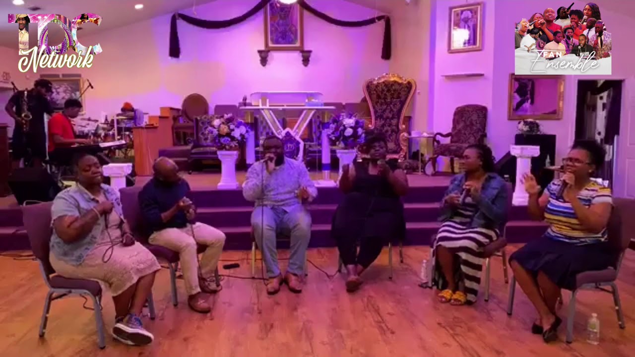 Fan Ensemble Worship Live - YouTube