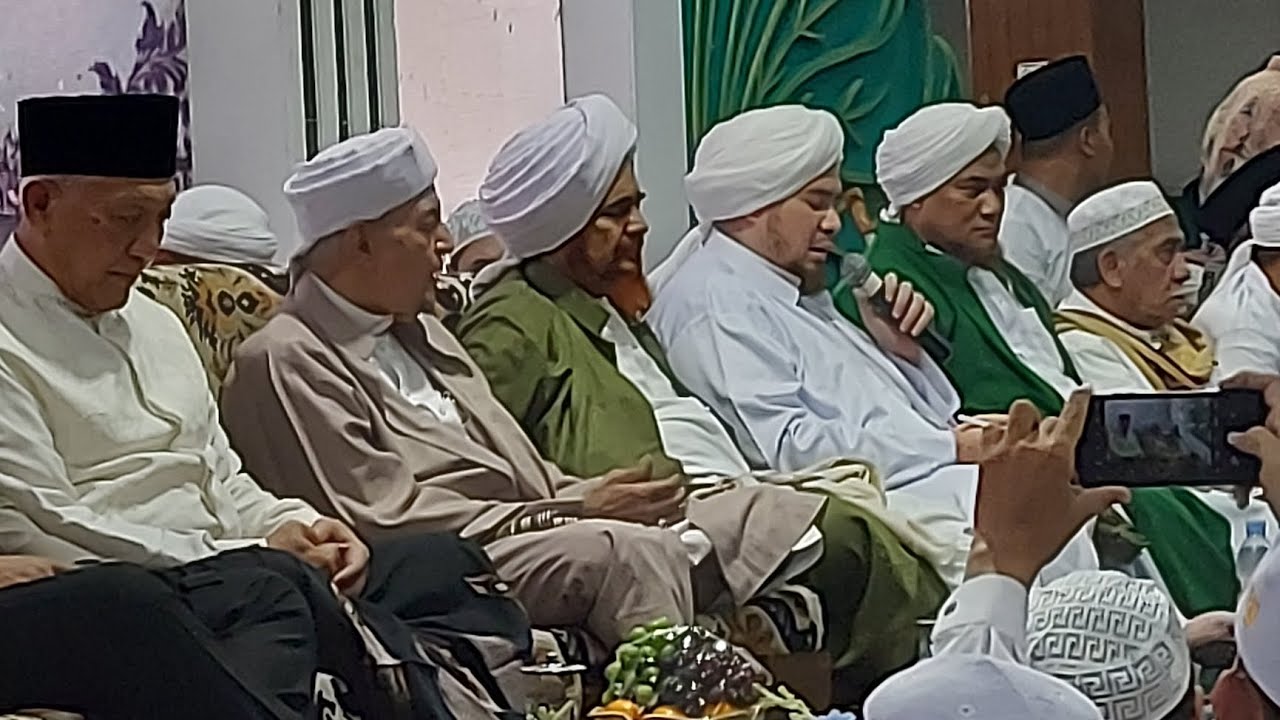 Al Habib Umar Bin Hafidz Di Multaqo Ulama Pp Tebuireng Jombang Youtube