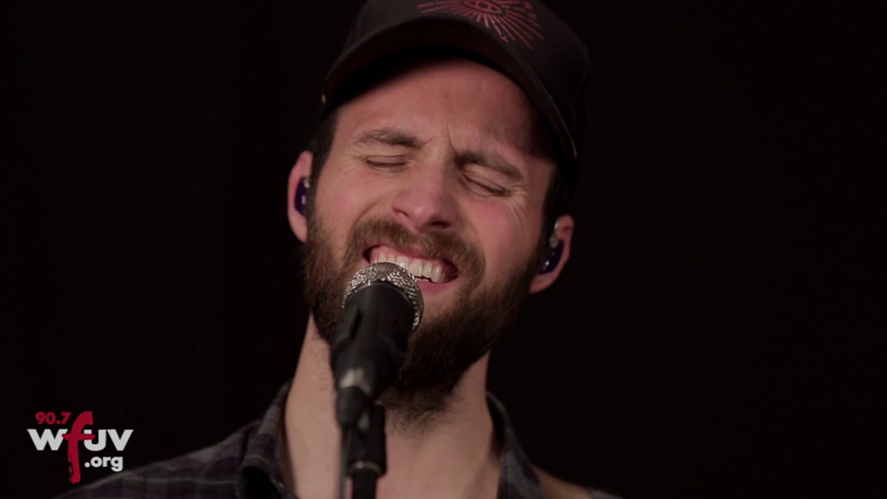Ruston Kelly - "Anchors" (Live at WFUV) - YouTube