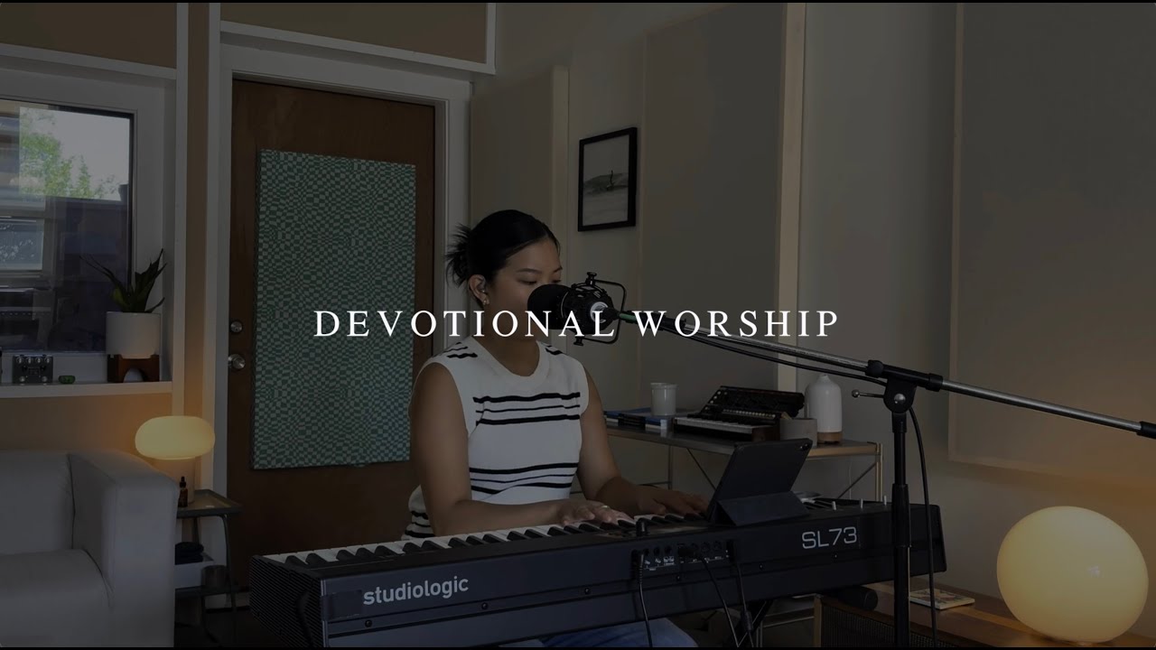 Devotional Set | 잔잔한 찬양 | Susanna Hong - YouTube