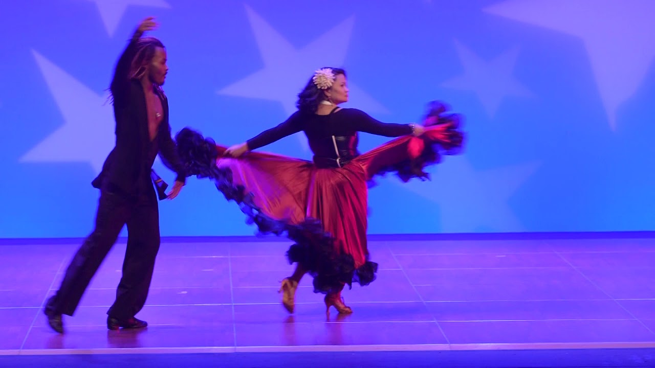 Marilen Crump & Ellis - YouTube