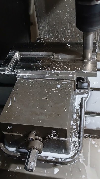 VMC machine programming by NX software - YouTube