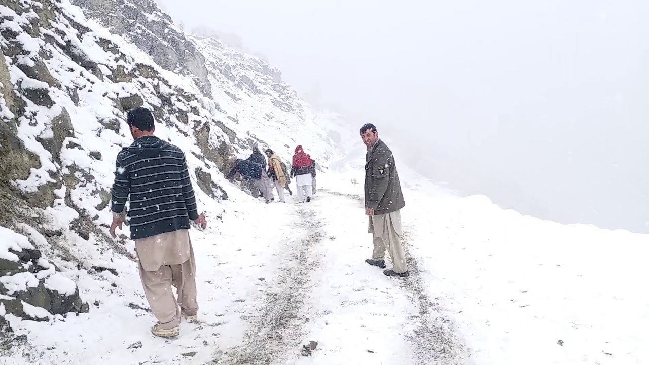 Snow fall at hoper nagar valley - YouTube