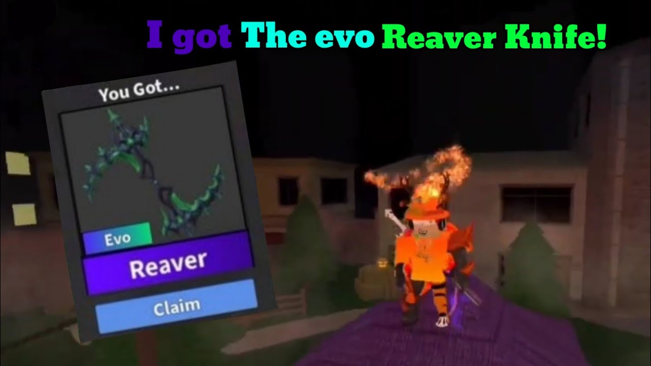 I bought the new Evo Reaver for 1.699 Robux🤑In mm2 and its INSANE ...