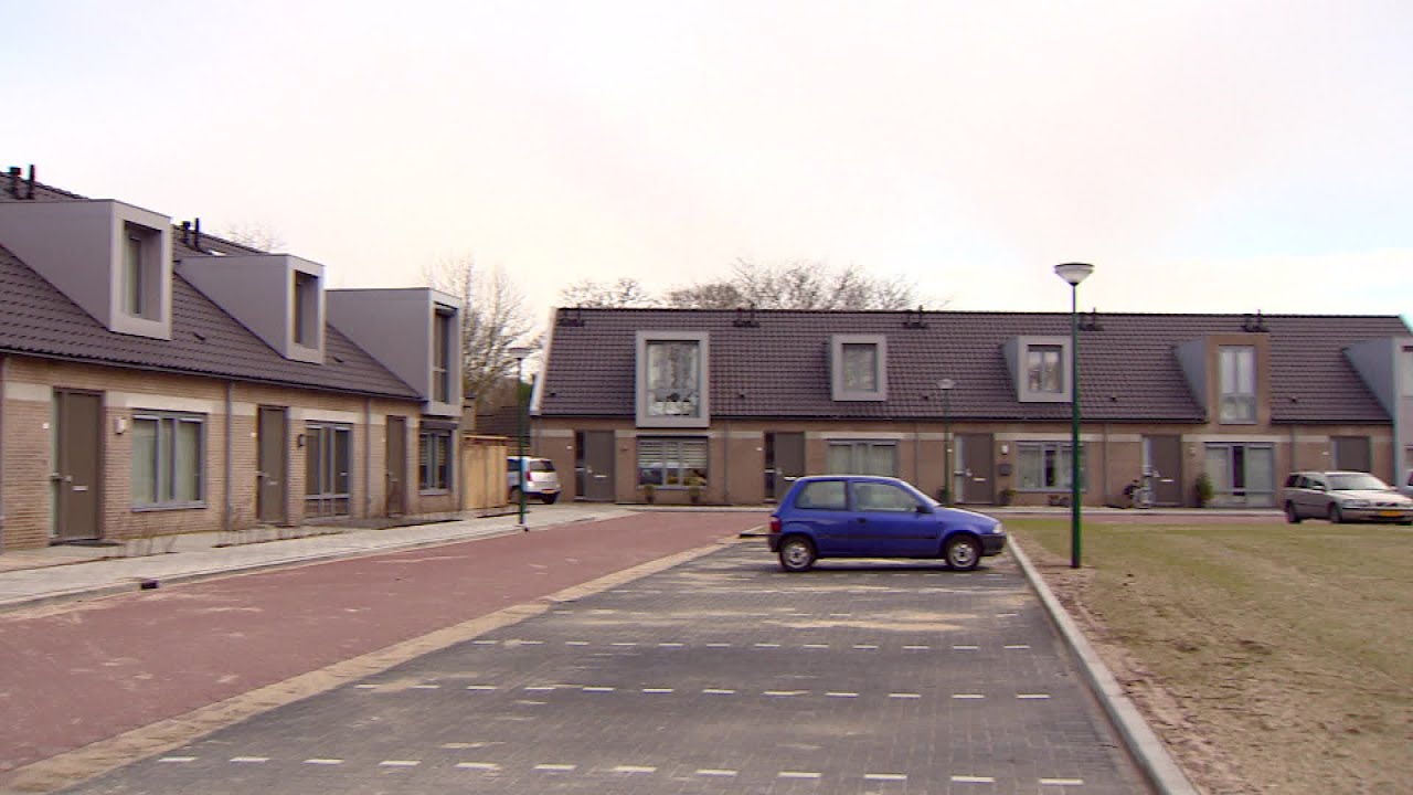 Weinig huurwoningen gebouwd in Brabant, Heesch is uitzondering - YouTube