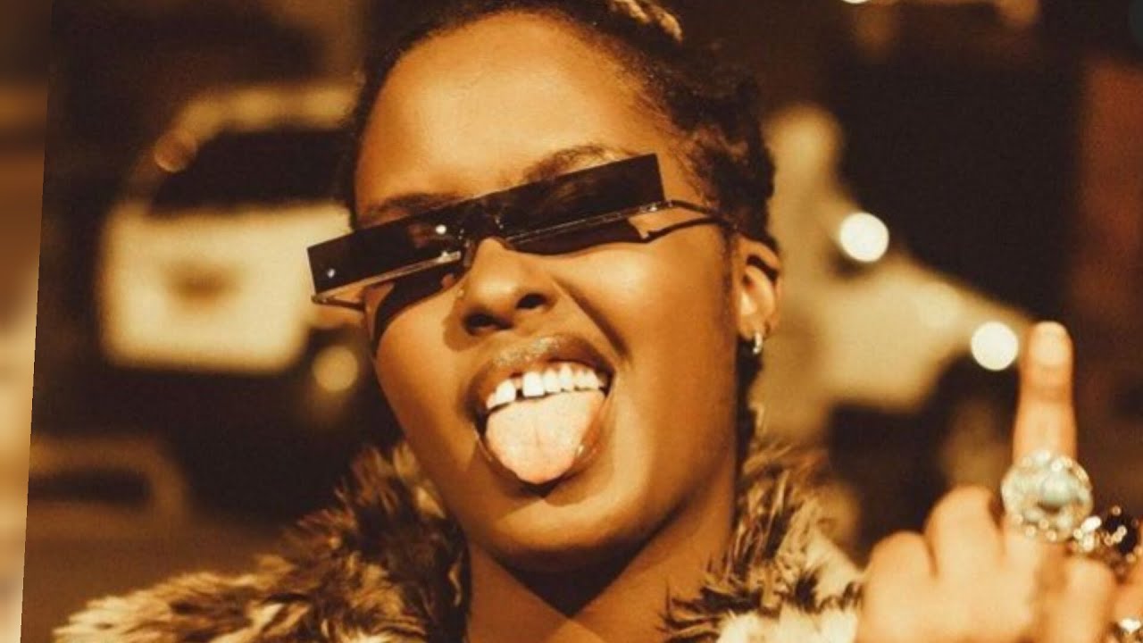 Bruce melodie ft Ariel ways IRIBA (official music video) - YouTube