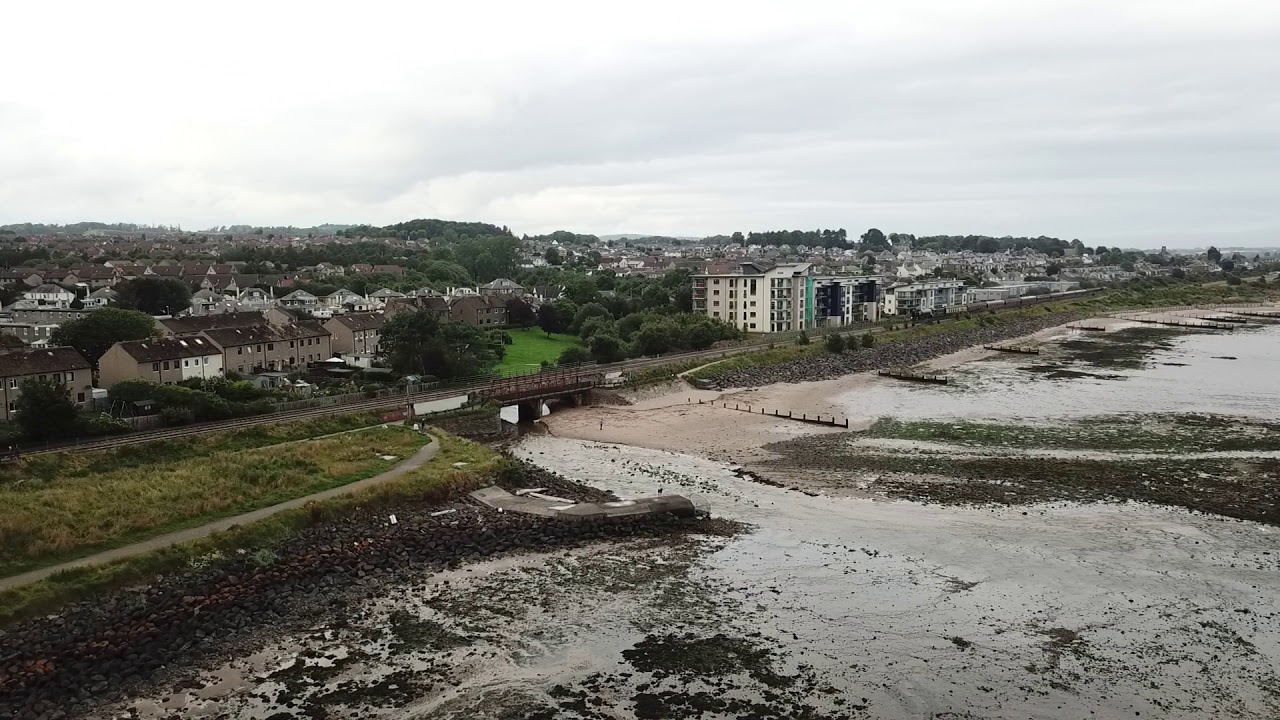 'The Aberdonian' passing through Balmossie - YouTube