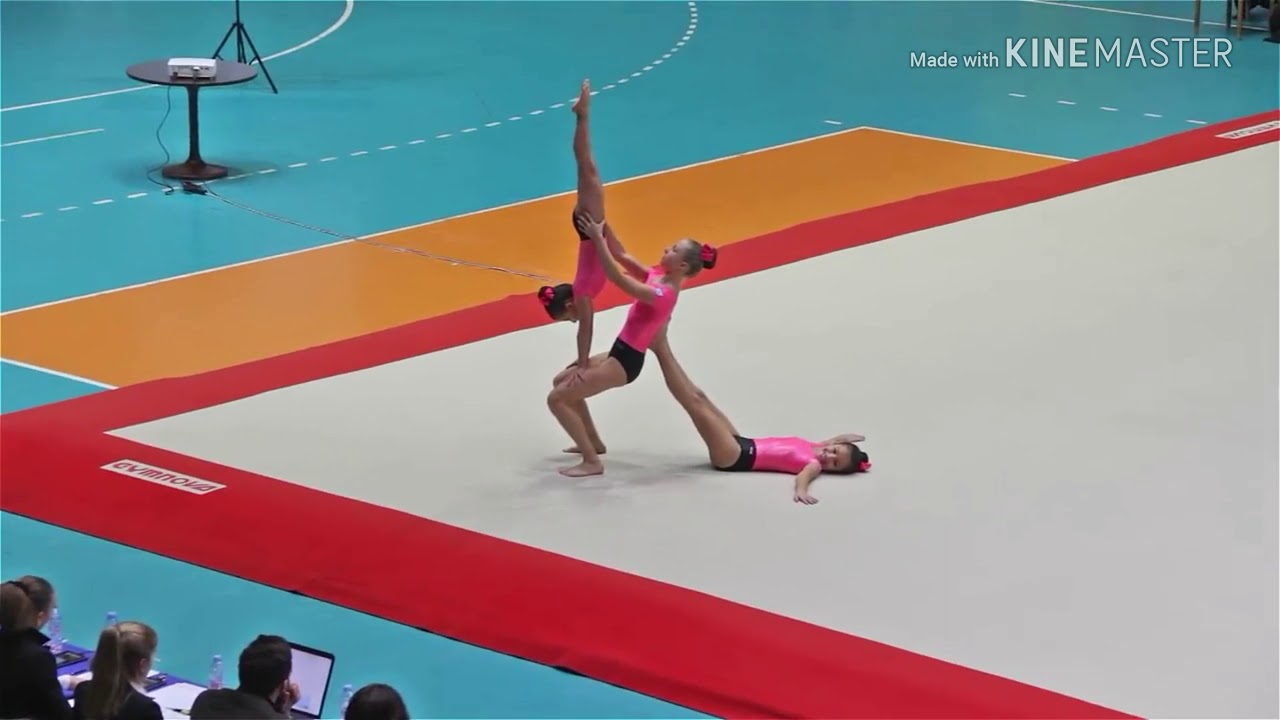 Reviu senam akrobatik dengan tubuh yang melentik - YouTube