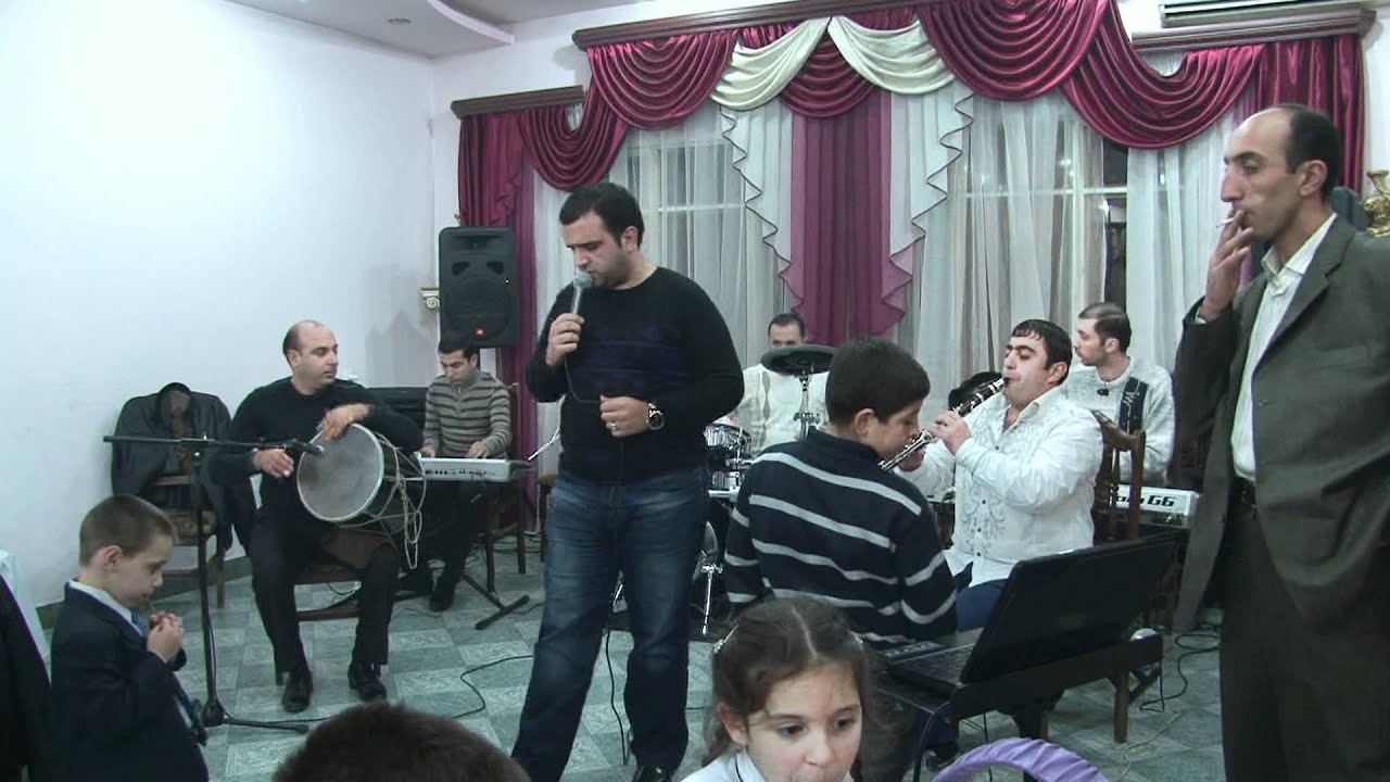 XORO (sirun axjik xorotik) "live music" - YouTube