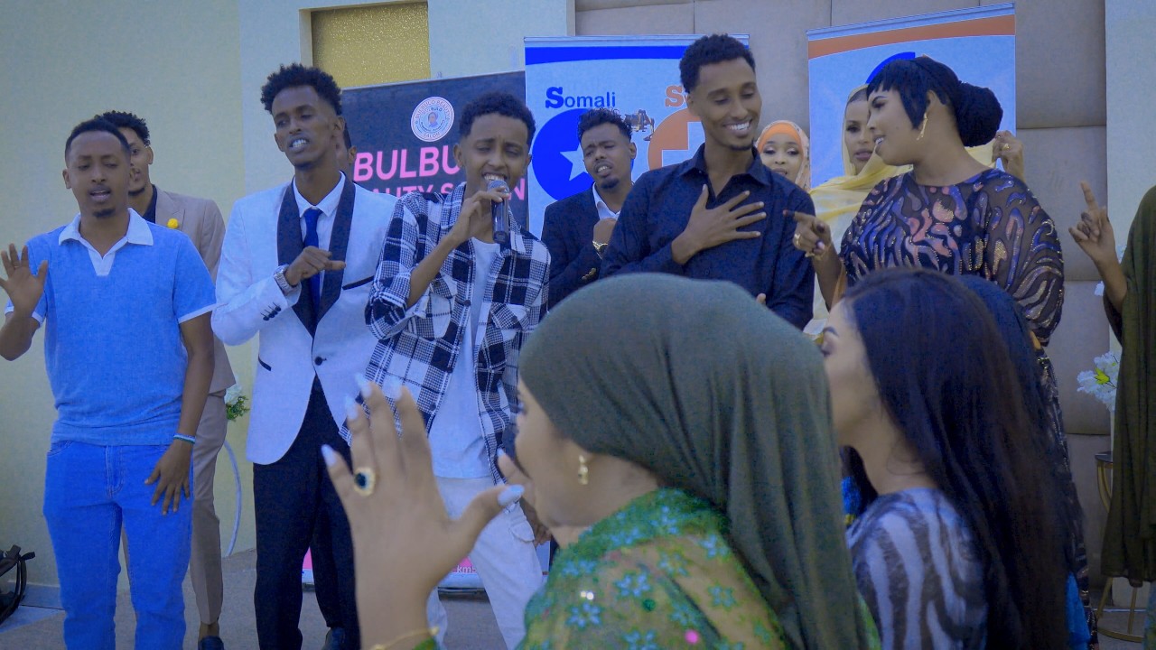 CABDIWELI KINGEERO l MA HURAAN l OFFICIAL MUSIC VIDEO Clip EID SHOW ...