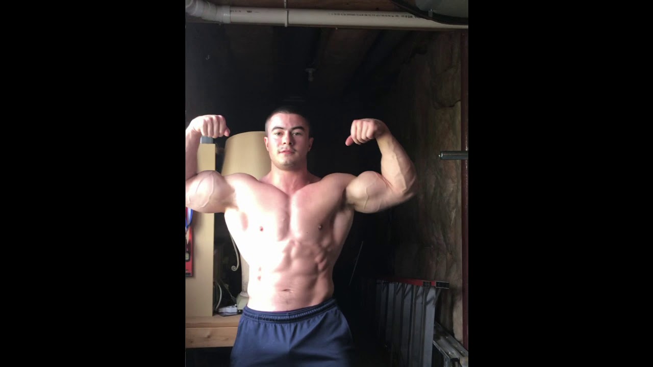 BLOATMAXX POSING AT 200 | RIP RICH - YouTube