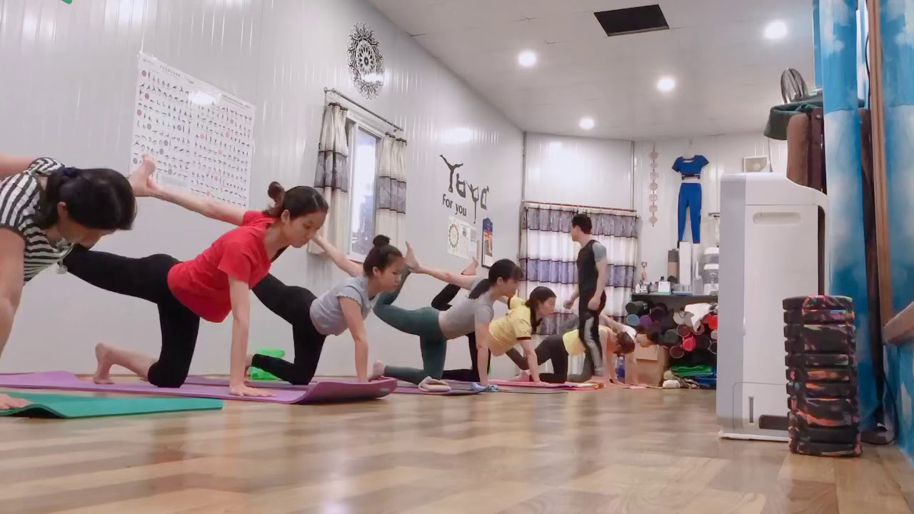 Yoga with time lapse - YouTube