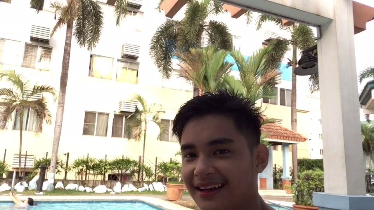 Bobo swimming pool - YouTube