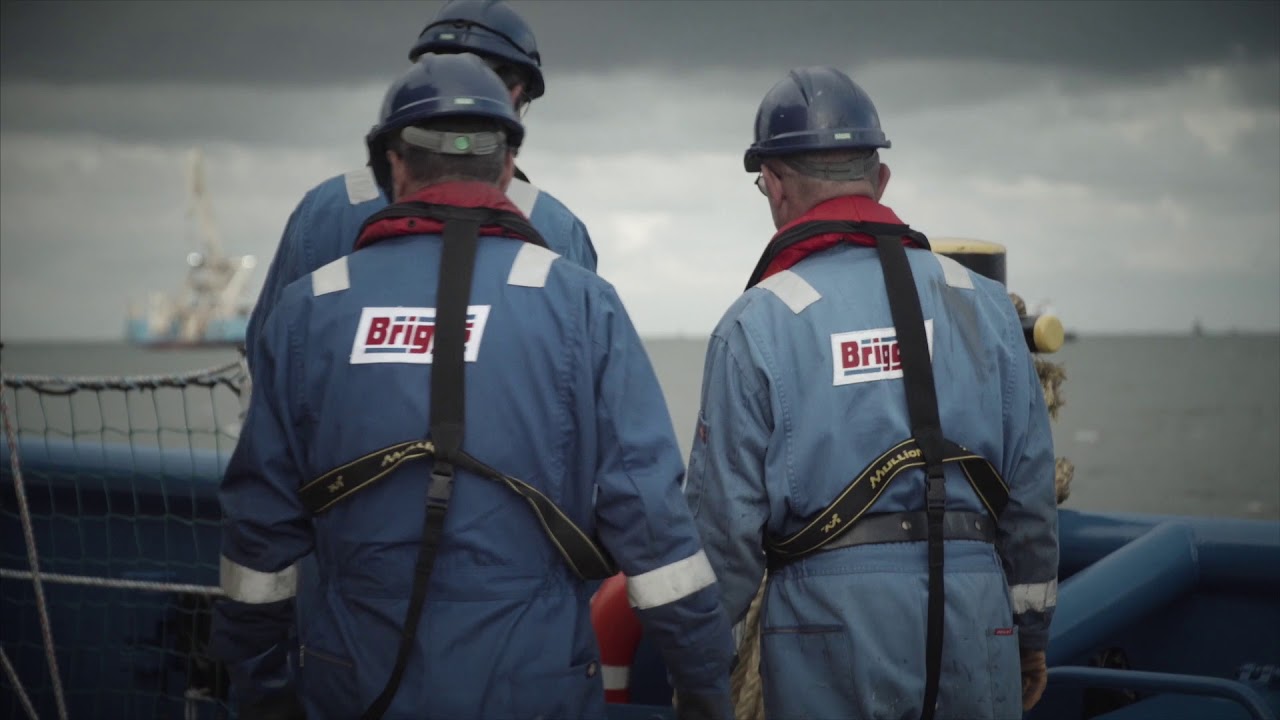 Briggs Marine Vessels at work - YouTube