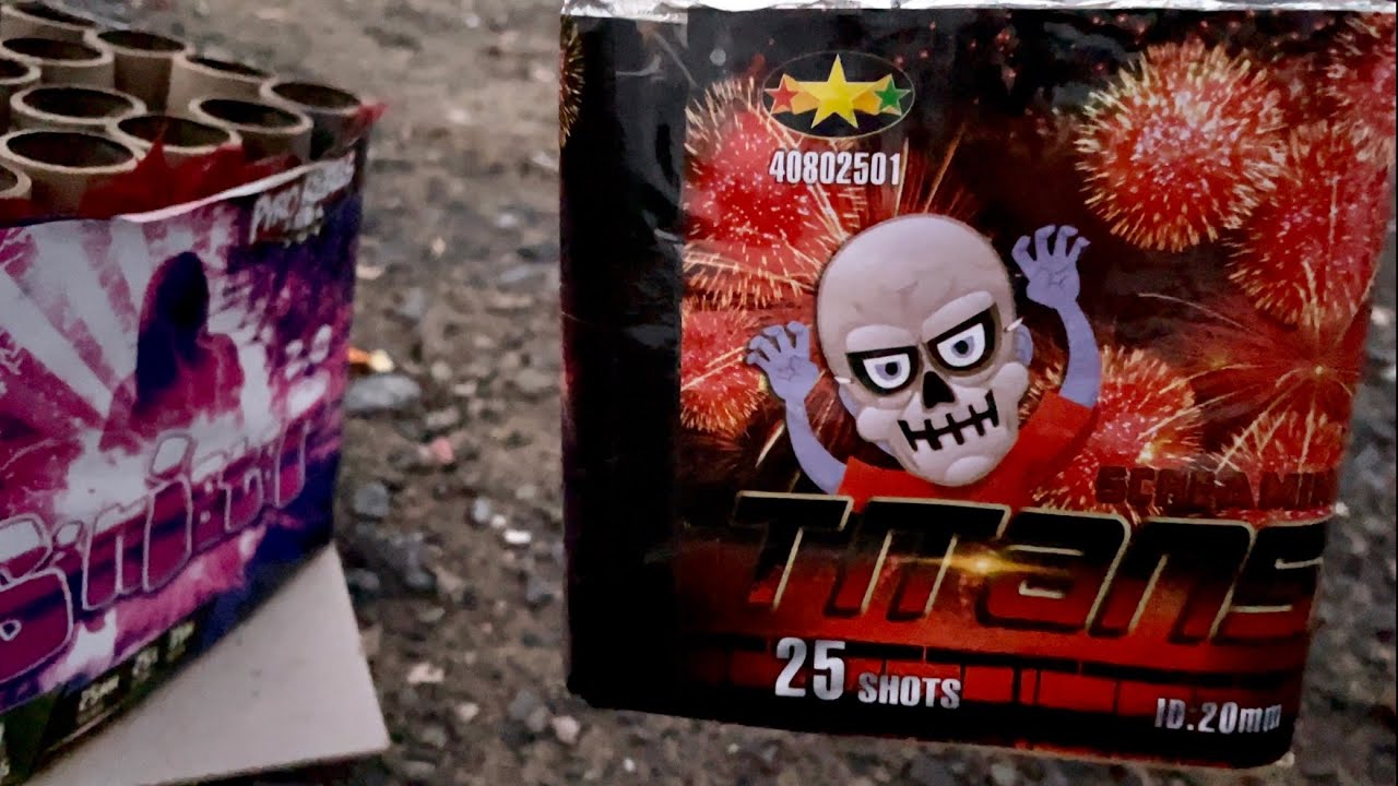 Screaming Titans : Tristar Vuurwerk : 25 Shots : 20mm - YouTube