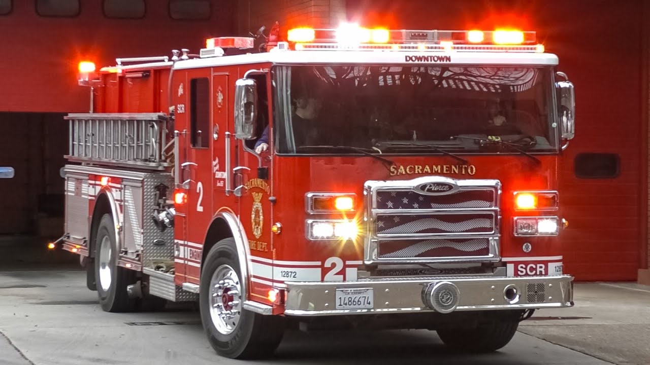 Sacramento Fire Dept. Engine 2 Responding - YouTube