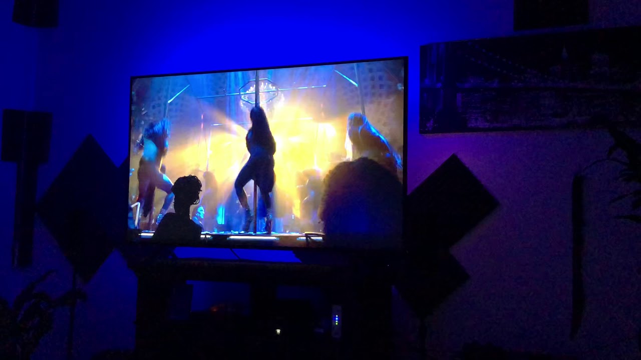 Dreamscreen 4K with sidekicks - YouTube