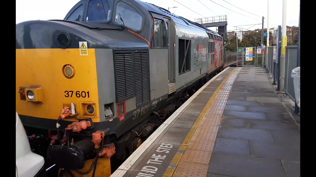 ROG class 37 601 passing willesden Junction whilst dragging 345 013 ...