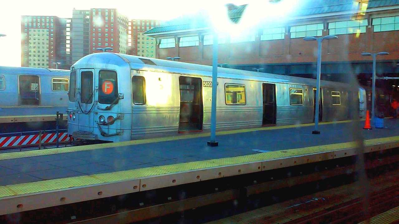 [MTA]: R46 (F) Train @ Coney Island - YouTube
