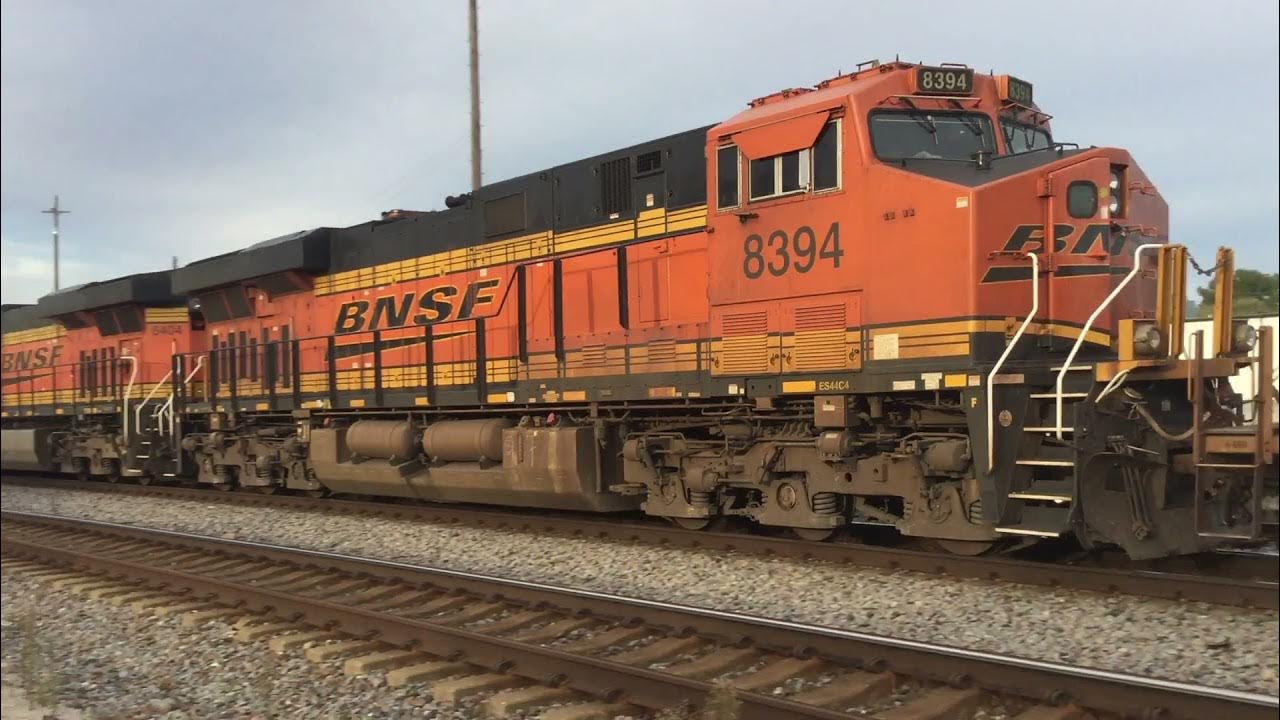 BNSF Chillicothe sub Streator, IL w/ five engine L-CHI105 09/22/21 - YouTube