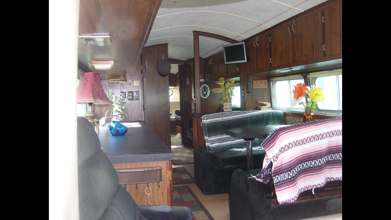 Greyhound Silverside Bus 3751 Interior rv conversion Michigan 48HOUND ...