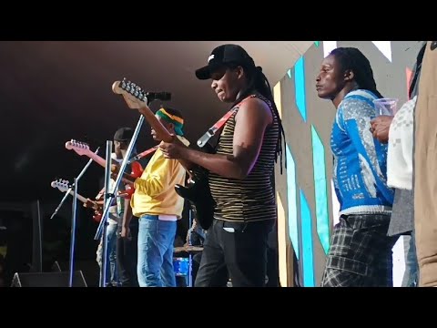 KITHUNGO RAHA MWENYEWE ALICHEZA MZIKI KALI SANA WOTE AKAMBA FM LAUNCH ...