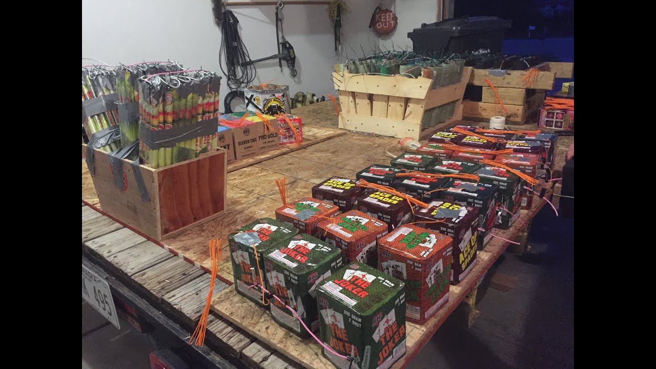 Jordan’s July 1st Backyard Firework Setup/show 2016 - YouTube