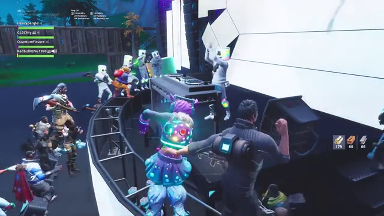 Marshmallow ingame concert/rave - YouTube