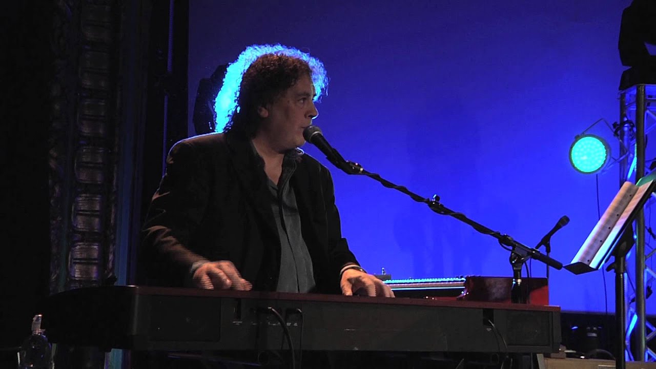 Doug Bell - Santa Claus Is Back In Town - Rock n Soul Holiday Concert ...