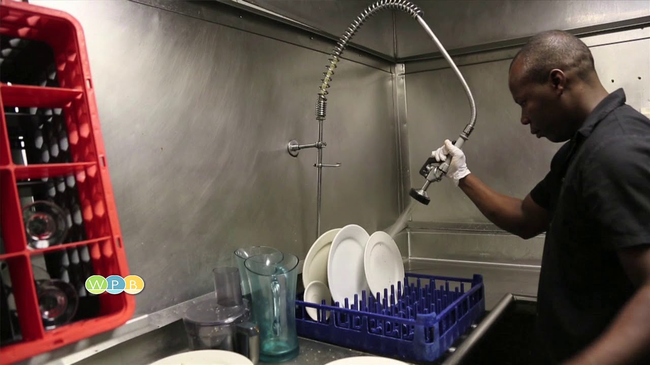 WPB FOG Team Keeps Restaurant Pipes Unclogged - YouTube