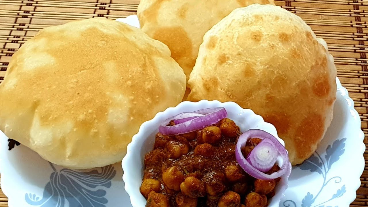 CHOLE BATURA RECIPE IN KANNADA AND ENGLISH SUBTITLES - YouTube