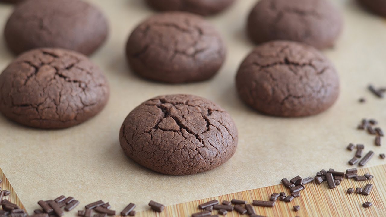 Odlični čokoladni keksići! - YouTube