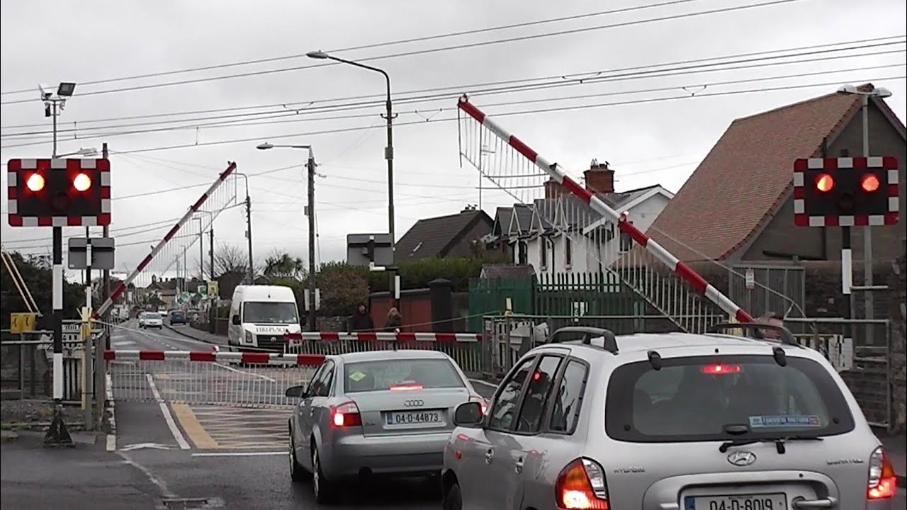 Railway Crossing - Sutton Station, Dublin - YouTube