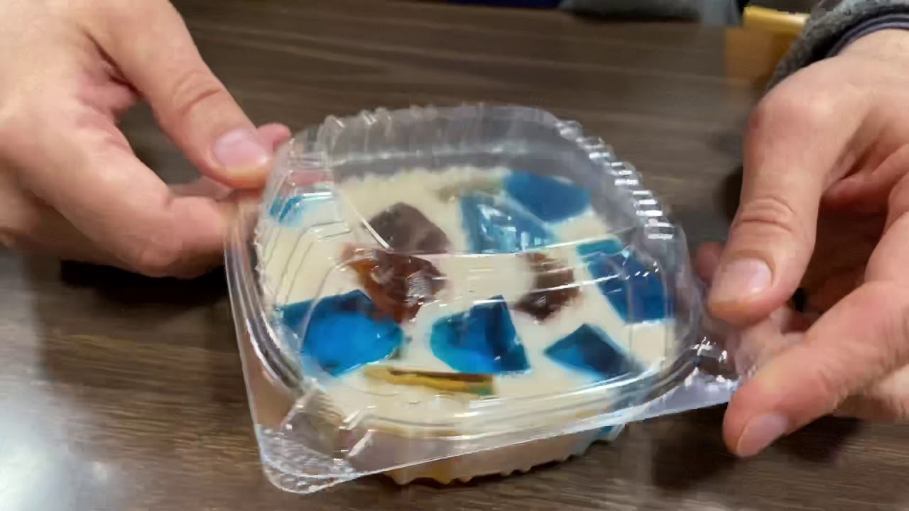 Weird and artistic Mexican jello gelatin dessert - YouTube