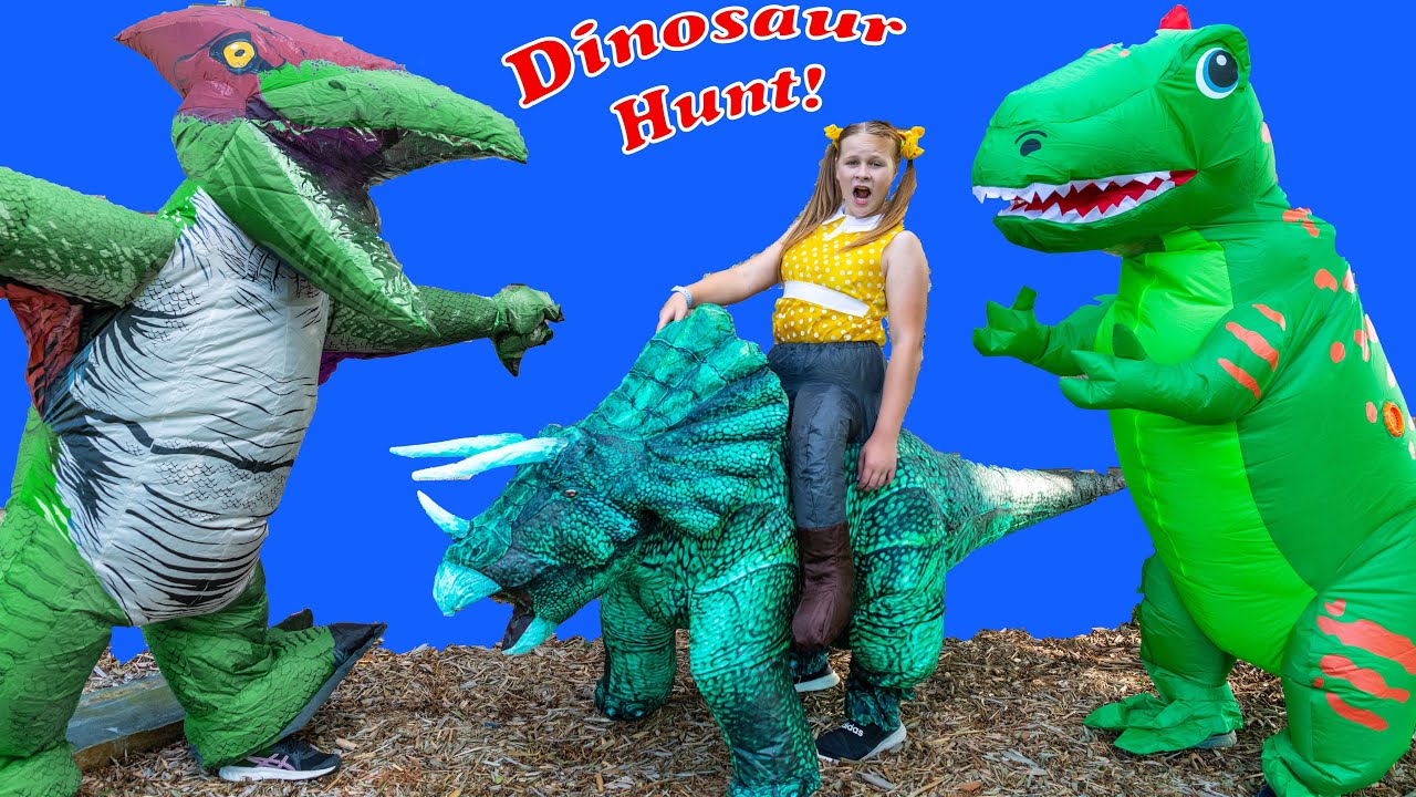 Assistant Stops Toy Story's Gabby Gabby From Releasing Dinosaurs! - YouTube