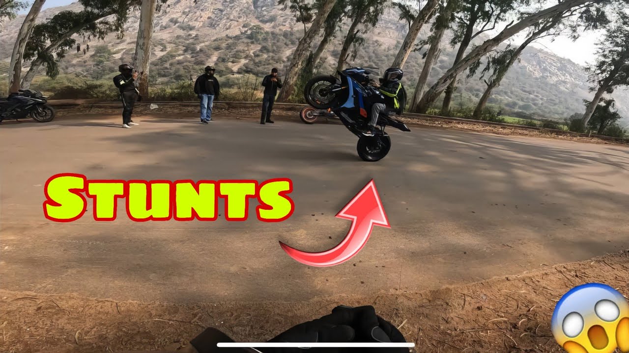 Bike stunts 😬 hyper ride with crew #bike #stunts #bikestunt - YouTube