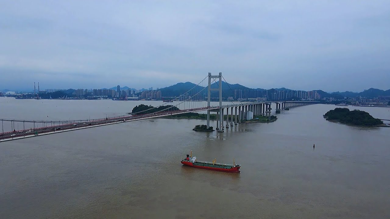China's First Suspension Cable Cross-sea Bridge--Humen Bridge - YouTube